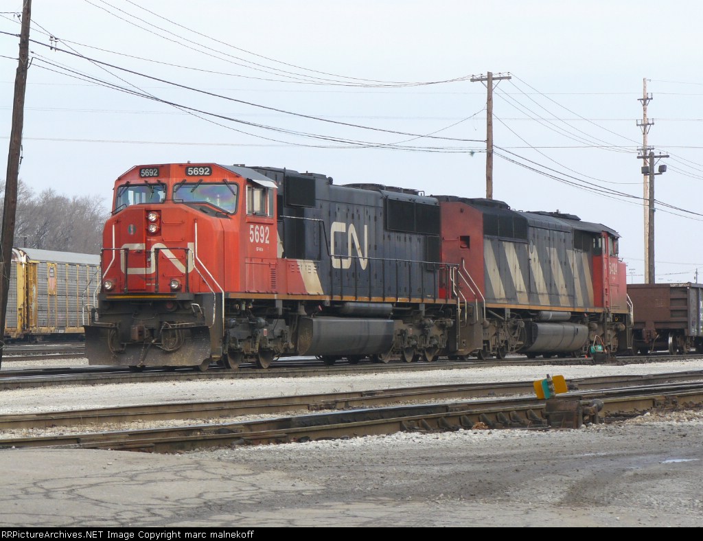 CN 5692